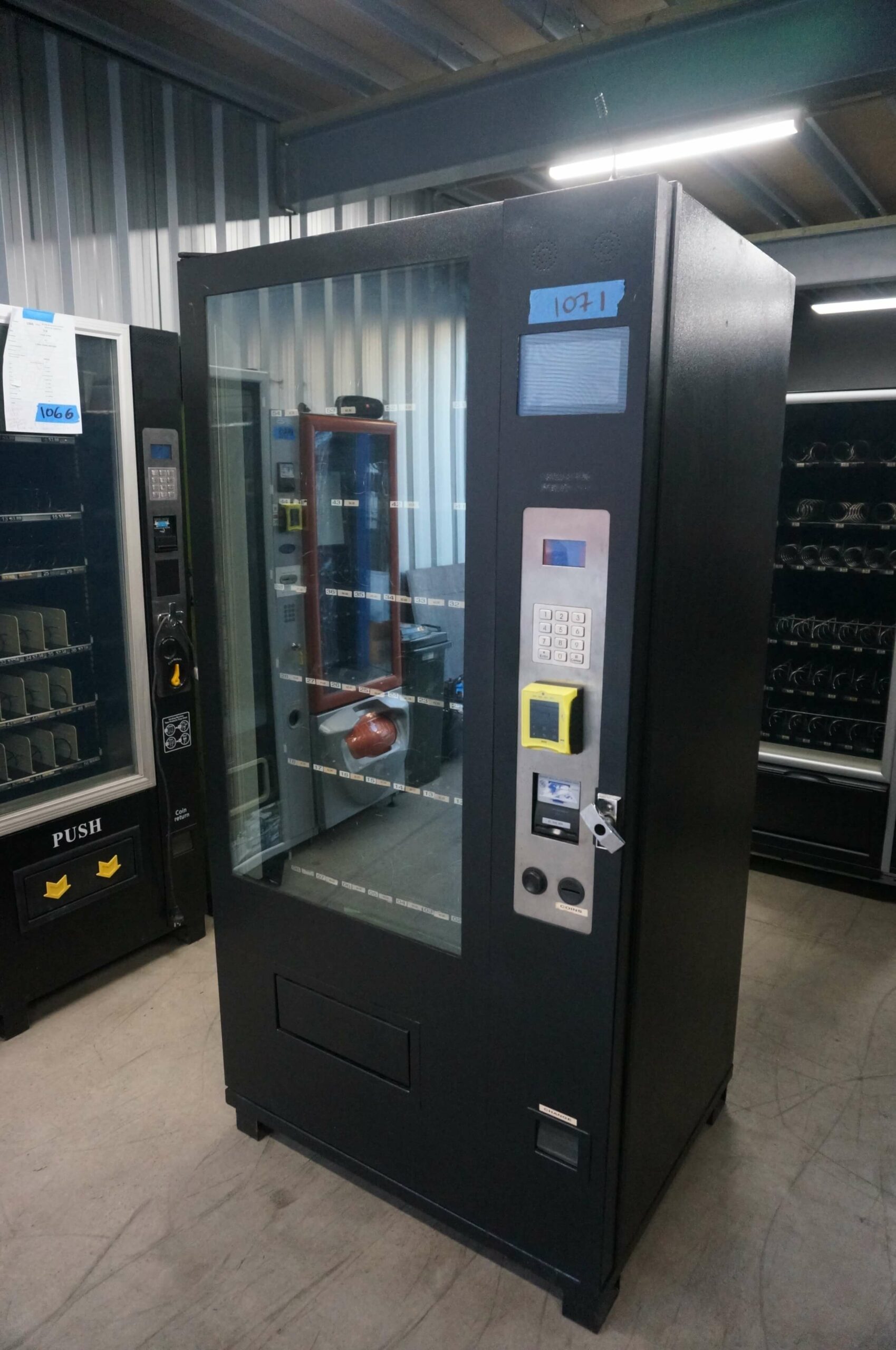 4 WIDE COMBO VENDING MACHINE - Vending Machines Australia