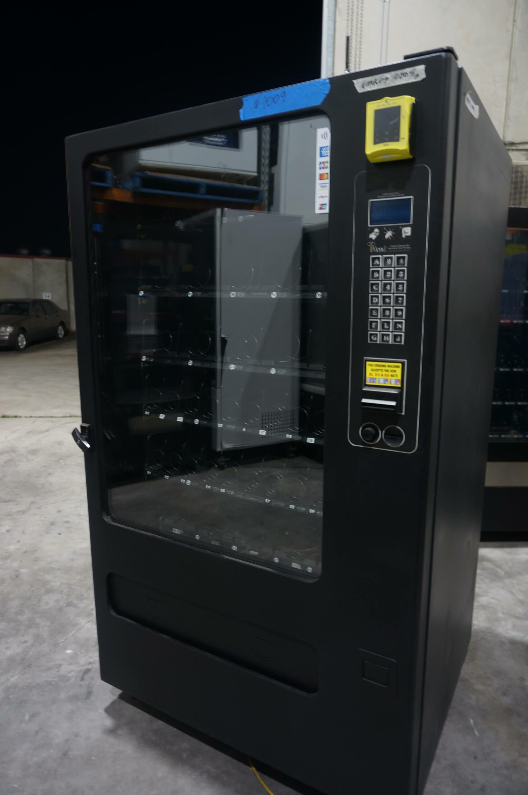 5 WIDE SNACK MACHINE WITH FRIDGE DECK (USI MODEL) - Vending Machines ...