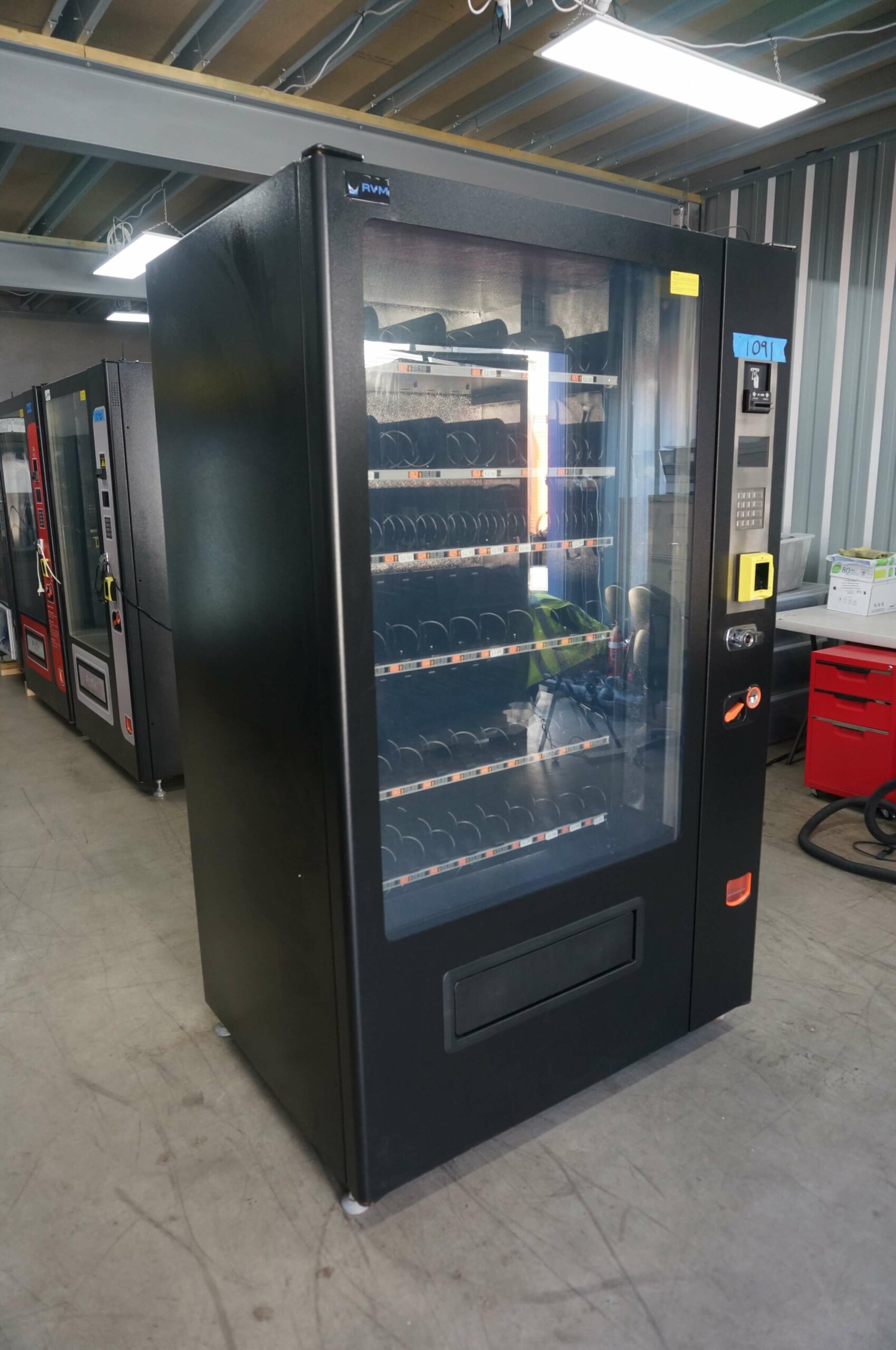 5 WIDE COMBO VENDING MACHINE - Vending Machines Australia